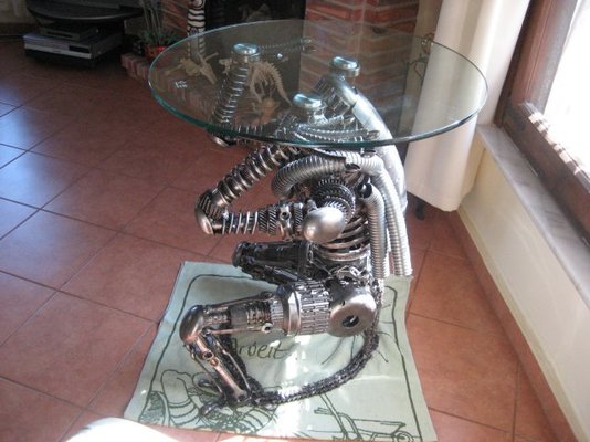 Alien table - wow!! | MIG Welding Forum