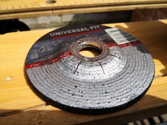 Is this grinding disc faulty | MIG Welding Forum