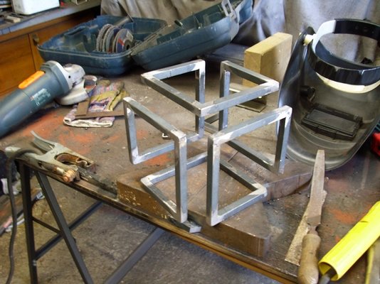 Nice little Beginners/Improvers project: Infinity Cube Table. | MIG ...