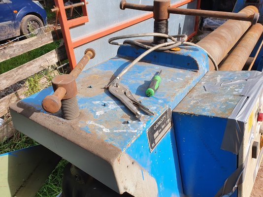 What is this adjustment for on pyramid rolls | MIG Welding Forum