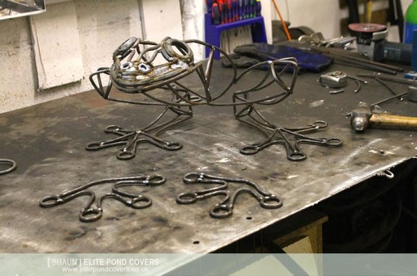 Tyron the tree frog goes 3d | MIG Welding Forum