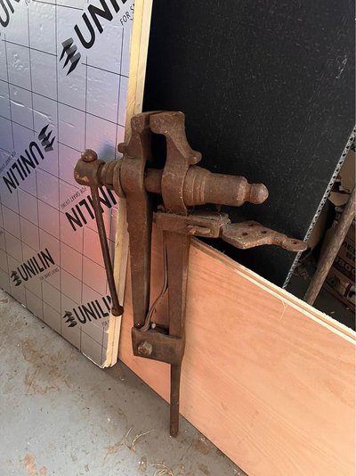 Blacksmith Leg Vice | MIG Welding Forum
