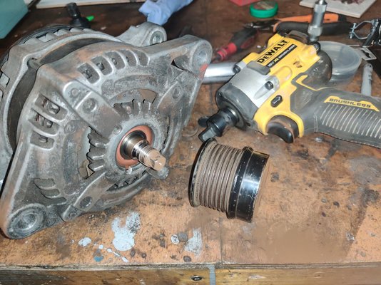 How do I remove this alternator pulley? | MIG Welding Forum