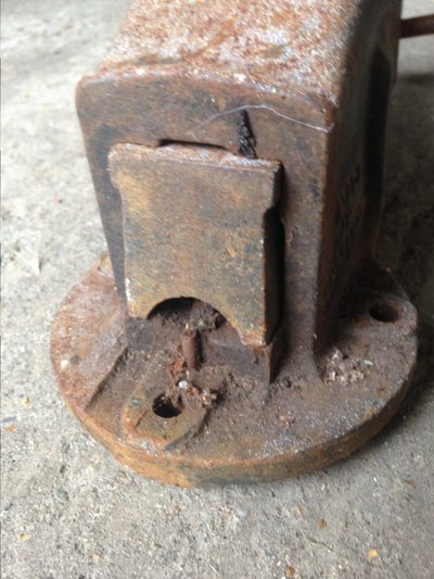 How to dismantle a Record No.2 Vice? | MIG Welding Forum